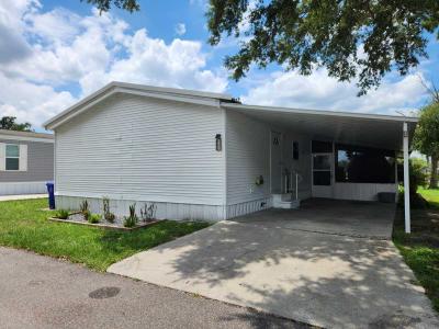 Kings Manor Mobile Home Park in Lakeland, FL | MHVillage
