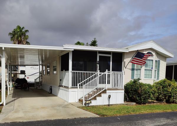 2005 Mobile Home For Sale | 6633 53rd Avenue East C040 Bradenton, FL