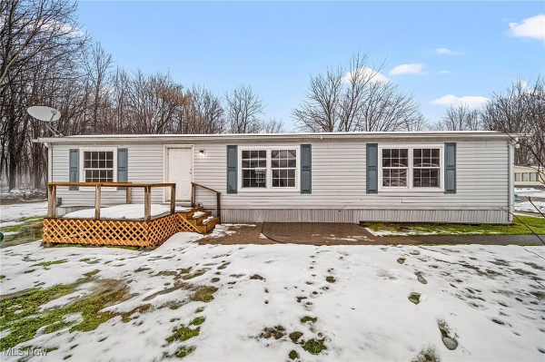 2001 Friendship Mobile Home For Sale | 3651 Austin Rd #N31 Geneva, OH