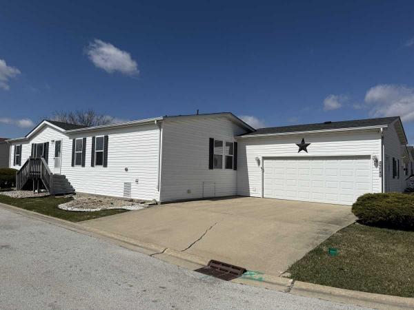 2001 COMMODORE Mobile Home For Sale | 25740 Baltusrol Dr Monee, IL