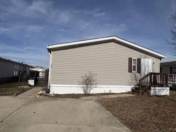 2001 Redmond Mobile Home For Sale | 184 Pebble Creek Drive Greenwood, IN