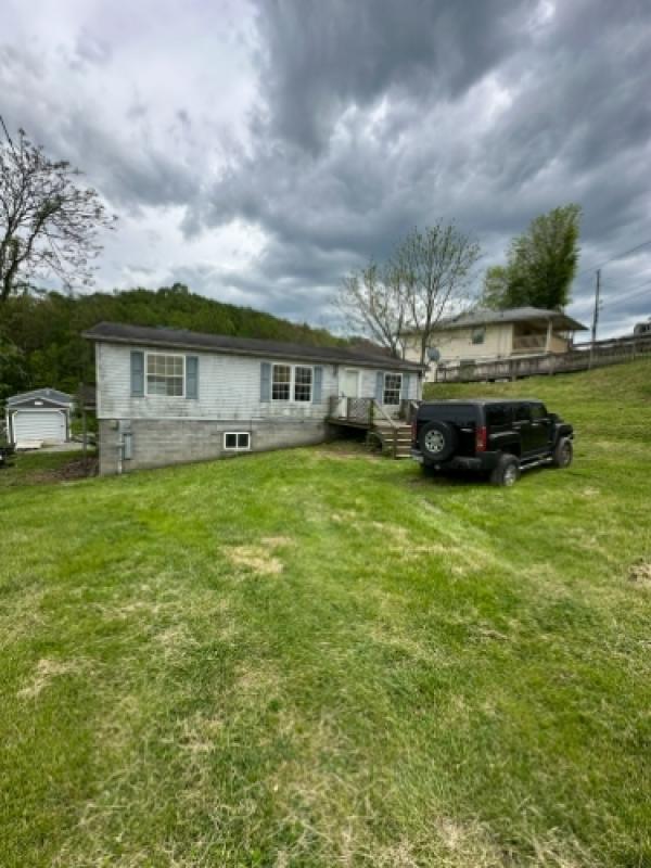 209 Thomas Ave Nutter Fort, WV | MHVillage