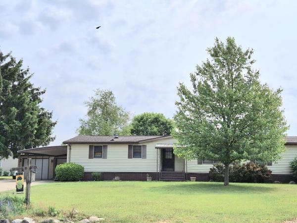 1985 Victorian Mobile Home For Sale | 10450 6 Mile Rd 204 Battle Creek, MI