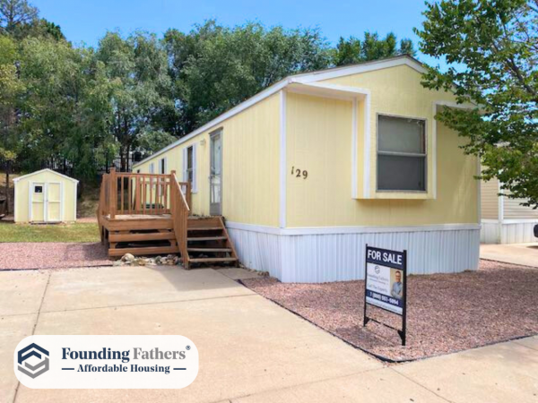 1998 Mobile Home For Sale | 85 Sunflower Rd Colorado Springs, CO