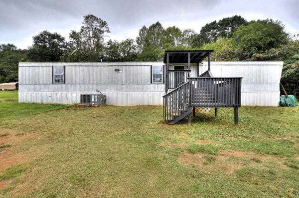 1989 Giles Mobile Home For Sale | 112 Lobo Drive Easley, SC
