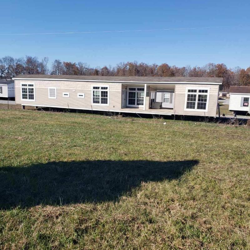 #0558 ***PENDING*** Very unique! Clayton 16×84 with covered deck! 2 ...