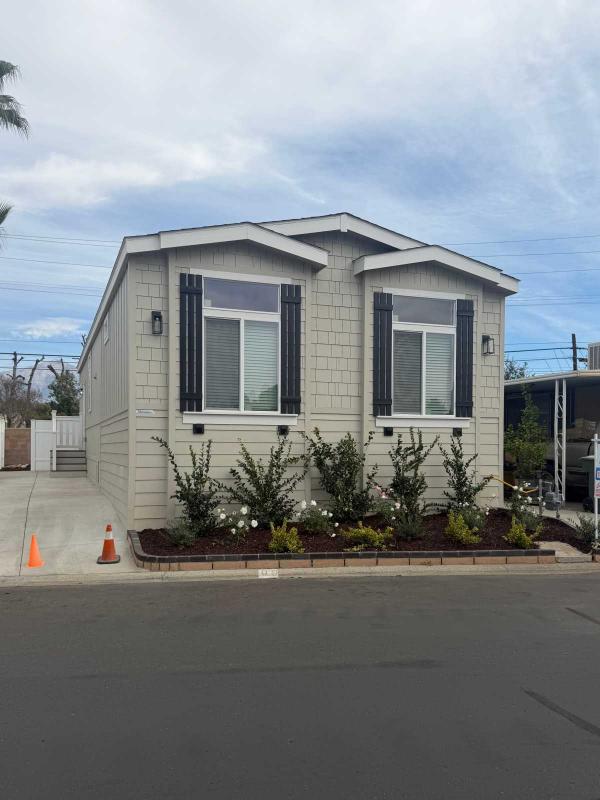2025 Silvercrest Mobile Home For Sale | 455 Judson St. #9 Redlands, CA