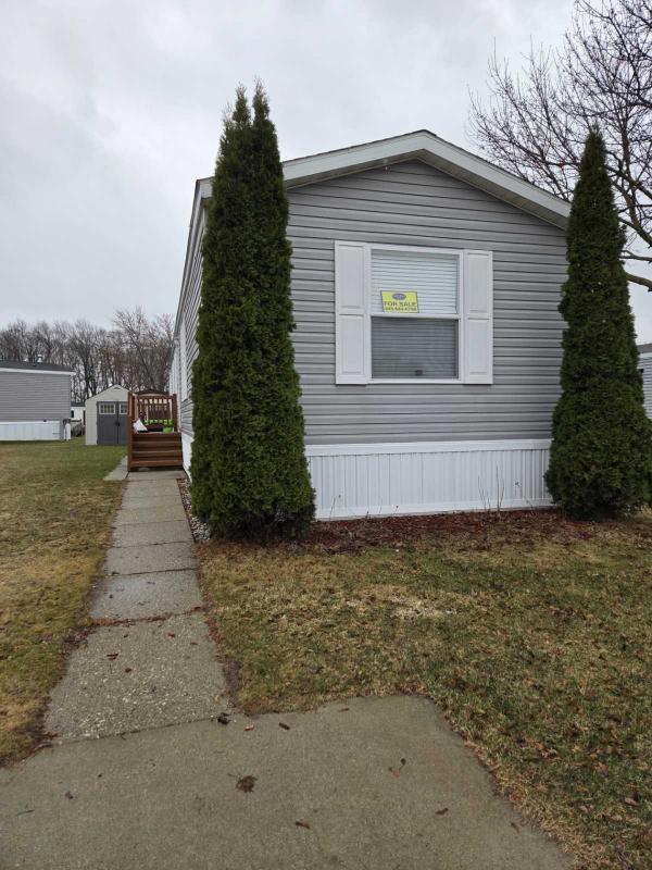 96 Meadows Ct Wixom, MI | MHVillage