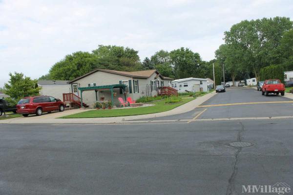 Timber Ridge Mobile Home Park in Pleasant Prairie, WI | MHVillage