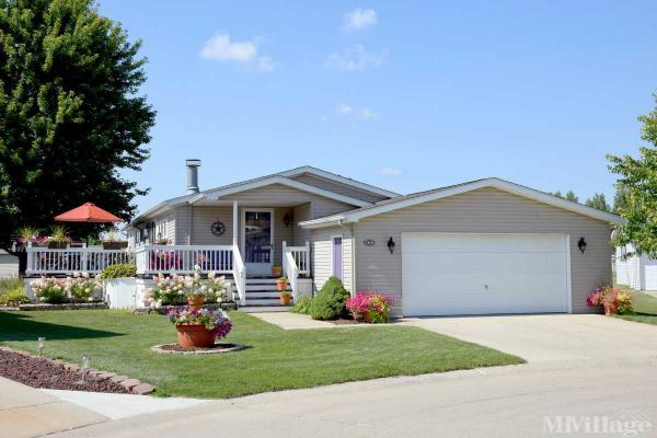 Maple Run Mobile Home Park in Clio, MI | MHVillage