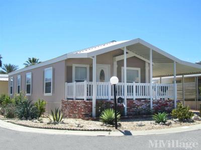 Caliente Sands Mobile Home Park in Cathedral City, CA | MHVillage