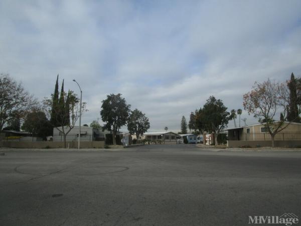 Crestmore Mobile Home Park in Riverside, CA | MHVillage