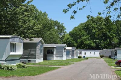 Pleasant View Estates Mobile Home Park in Watervliet, MI | MHVillage