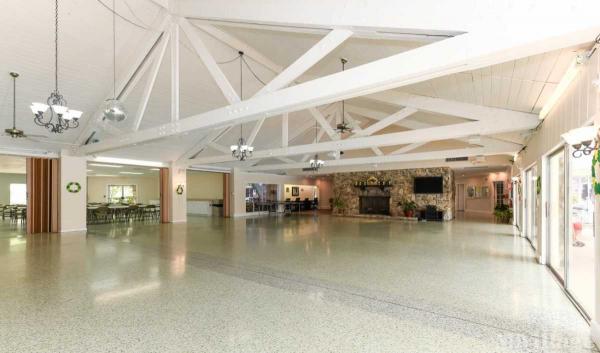 Oak Crest Mobile Home Park Mobile Home Park in Largo, FL | MHVillage
