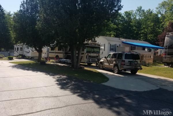 El Rancho Alanson RV Resort Mobile Home Park in Alanson, MI | MHVillage