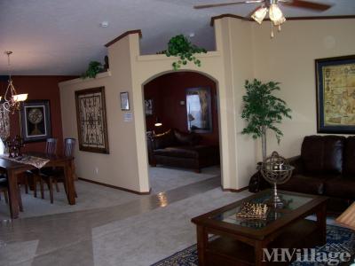 Rose Lake Estates Mobile Home Park in Pendleton, IN | MHVillage