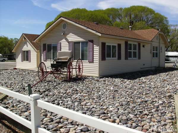 Picture Ranch MHC Mobile Home Park in Clifton, CO | MHVillage