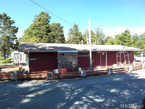 Holiday Hills Trailer Resort Mobile Home Park in Depoe Bay, OR | MHVillage