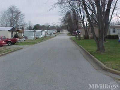 Holiday Mobile Home Park Mobile Home Park in Richmond, VA | MHVillage