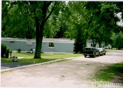 Maple Ridge Mobile Home Park in Poynette, WI | MHVillage