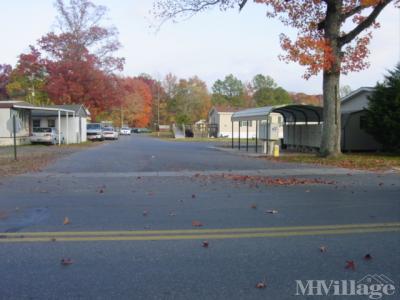 Holly Oaks Mobile Home Park in Delmar, DE | MHVillage