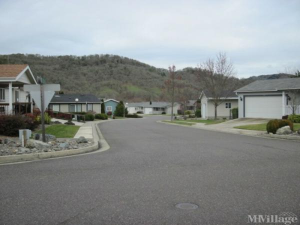 Littlebrook Mobile Home Park in Roseburg, OR | MHVillage