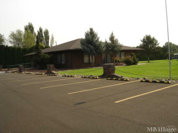 Sun Country Estates Mobile Home Park in Yakima, WA | MHVillage