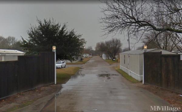 Woodgate Mobile Home Village Mobile Home Park in Houston, TX | MHVillage