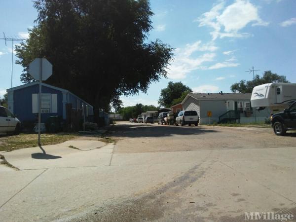 Evergreen Mobile Estates Mobile Home Park in Milliken, CO | MHVillage