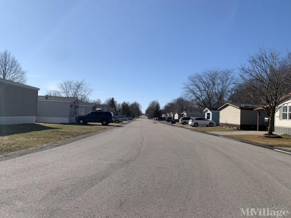 Maple Valley Estates Mobile Home Park in Zeeland, MI | MHVillage